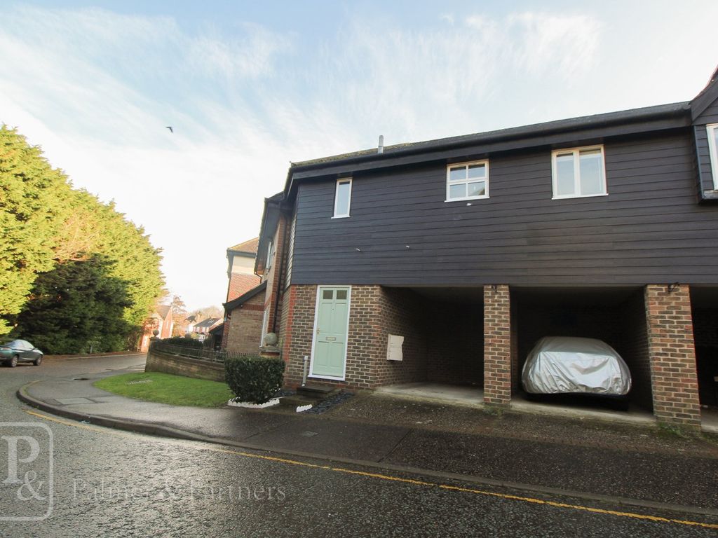 2 Bed Detached House To Rent In Nicholsons Grove Colchester Essex Co1