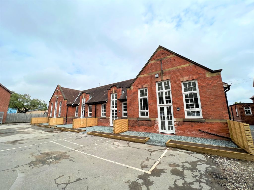 1 bed flat to rent in Hallgate, Cottingham HU16, £550 pcm - Zoopla
