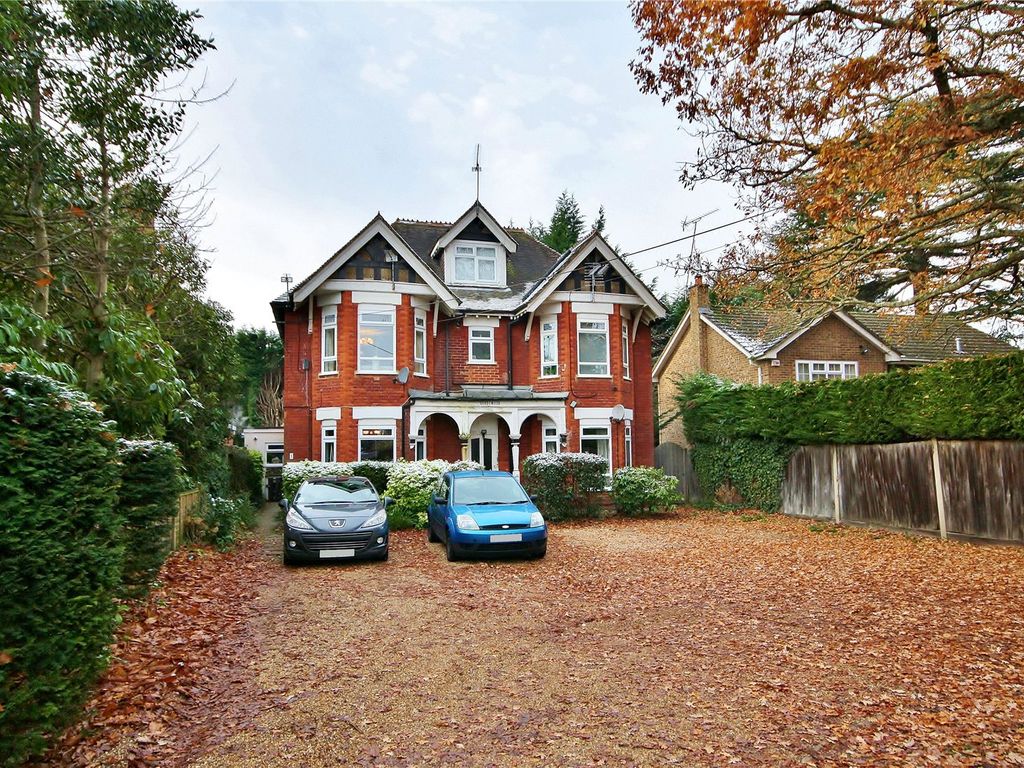 1 bed maisonette for sale in Maybury Hill, Woking, Surrey GU22 - Zoopla