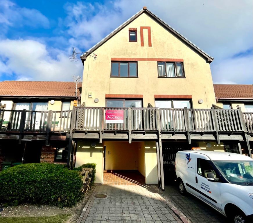 5 bed town house for sale in 5 Coverack Way, Port Solent, Portsmouth ...