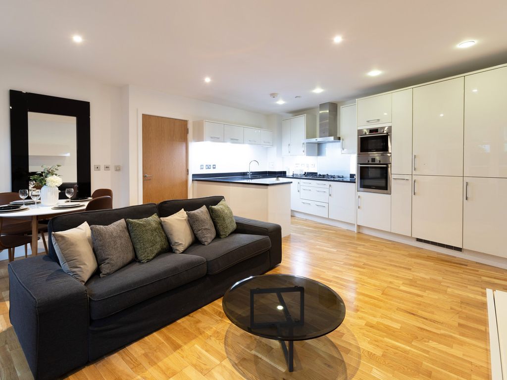2 bed flat for sale in Moreton Street, London SW1V, £700,000 - Zoopla