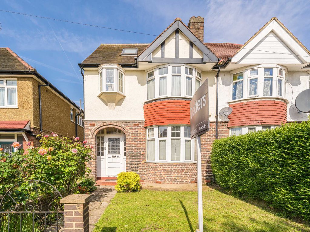 4 Bed Terraced House For Sale In Lyncroft Gardens Hounslow Tw3 £