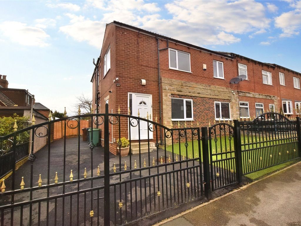 4 Bed Town House For Sale In Leysholme Drive Lower Wortley Leeds Ls12
