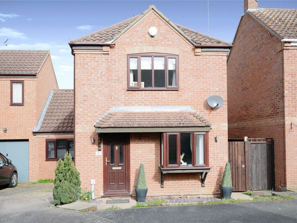 3 Bed Link Detached House For Sale In Liberty Drive Northampton