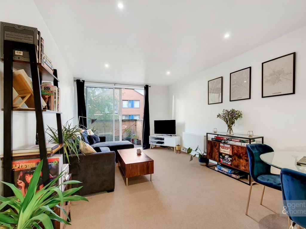 2 bed flat for sale in Union Lane, Isleworth TW7 - Zoopla