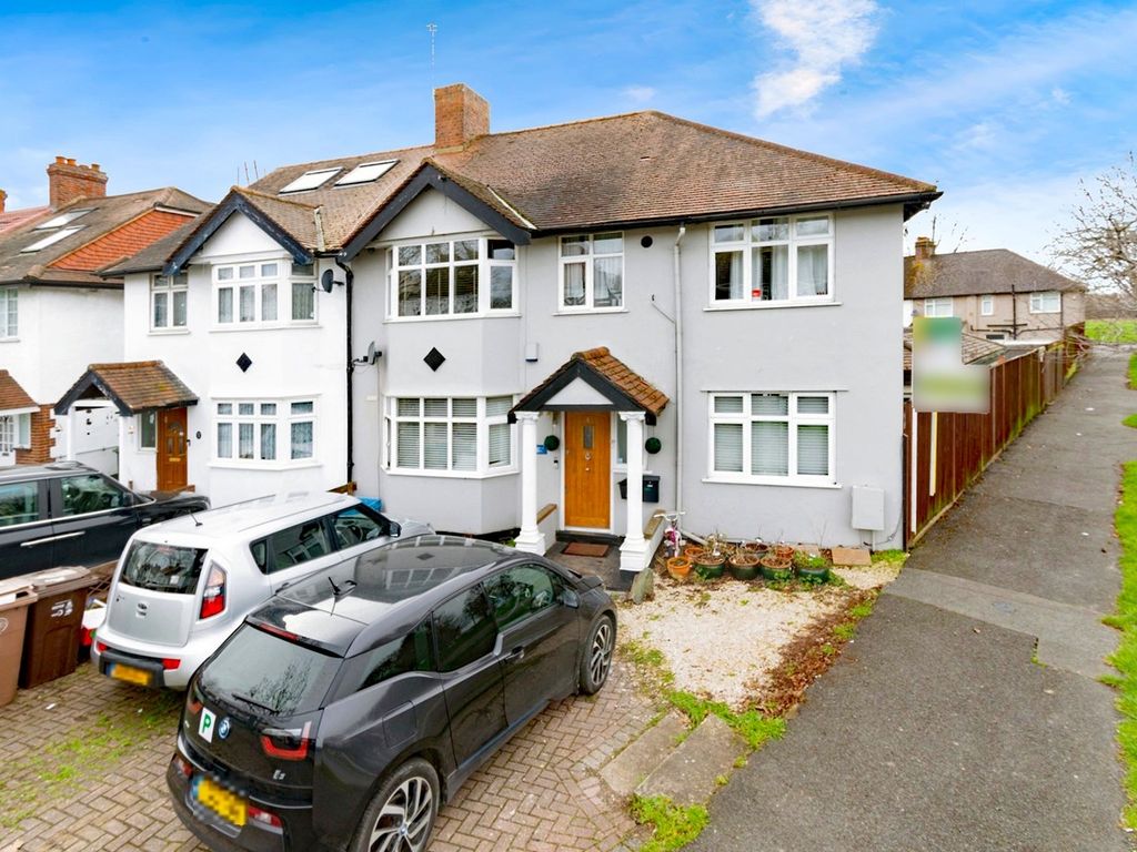 3 bed flat for sale in Rose Hill Park West, Sutton SM1, £450,000 - Zoopla