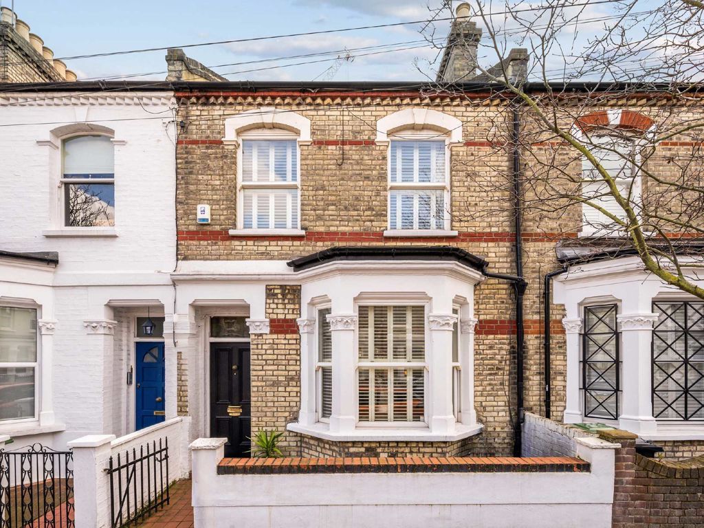 5 bed property for sale in Chaldon Road, London SW6, £1,250,000 - Zoopla