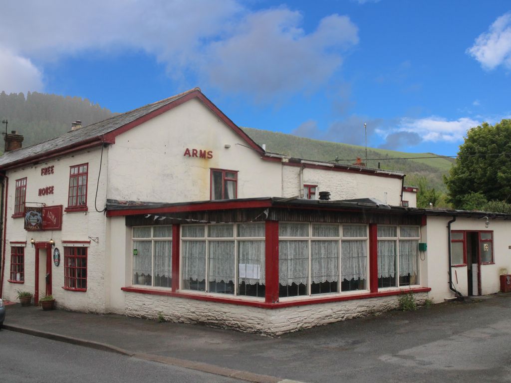 Pub/bar for sale in Broad Street, New Radnor, Presteigne, Powys LD8 ...