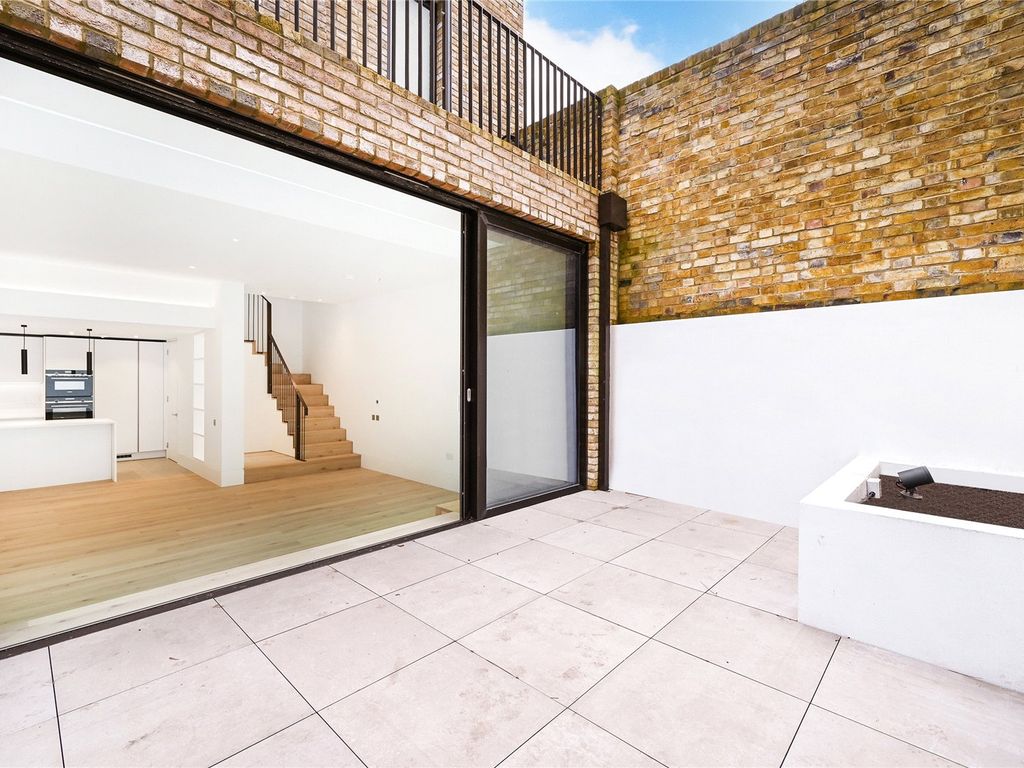 3 bed terraced house to rent in Walcot Mews, Walcot Square, London SE11 ...