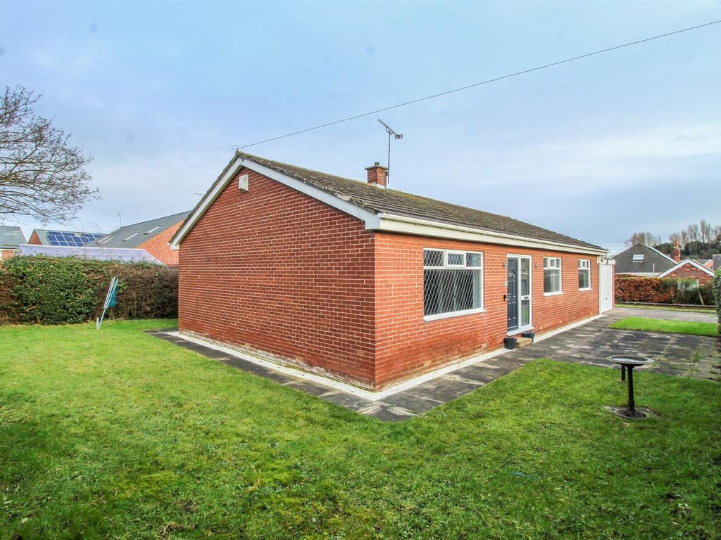 3 Bed Detached Bungalow For Sale In Beacon View Kirkby Close South