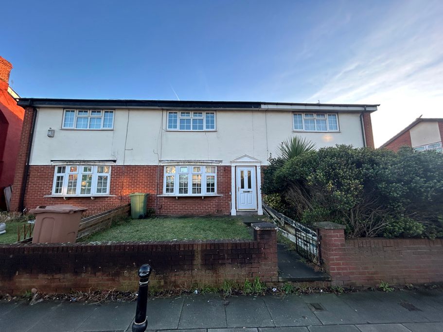 3 Bed Terraced House To Rent In Hawthorne Road Bootle Bootle L20 £