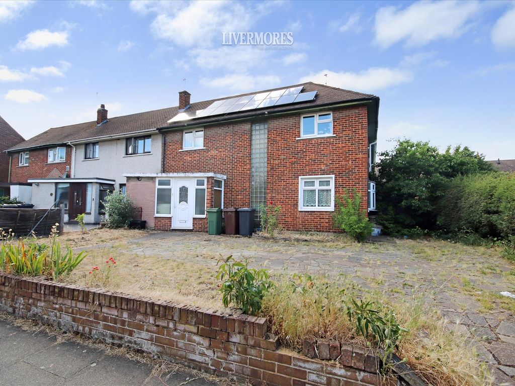 3 bed semi-detached house for sale in Attlee Drive, Dartford DA1, £350,000 - Zoopla