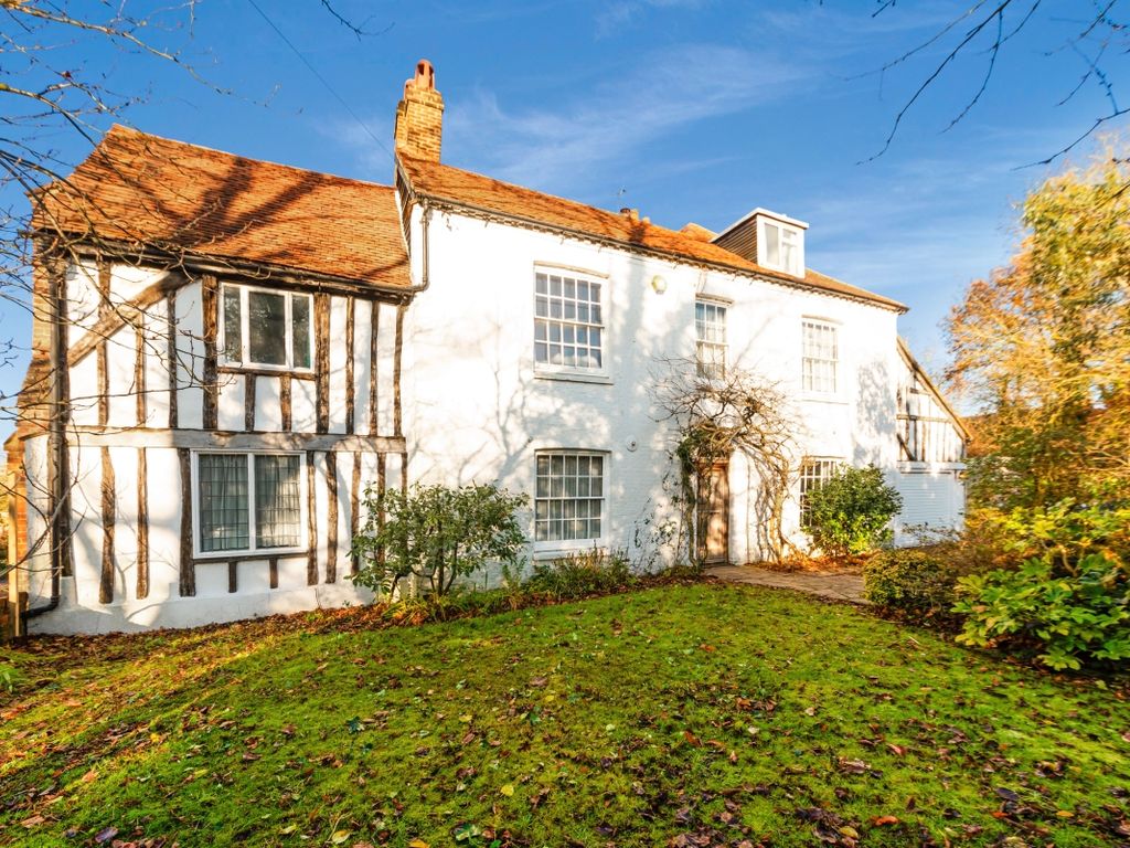 5 bed detached house to rent in Totteridge Common, London N20, £4,500 ...