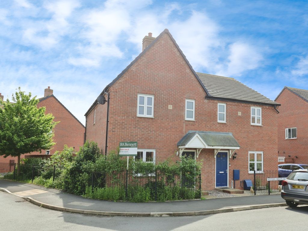 3 bed end terrace house for sale in Western Heights Road, Meon Vale ...
