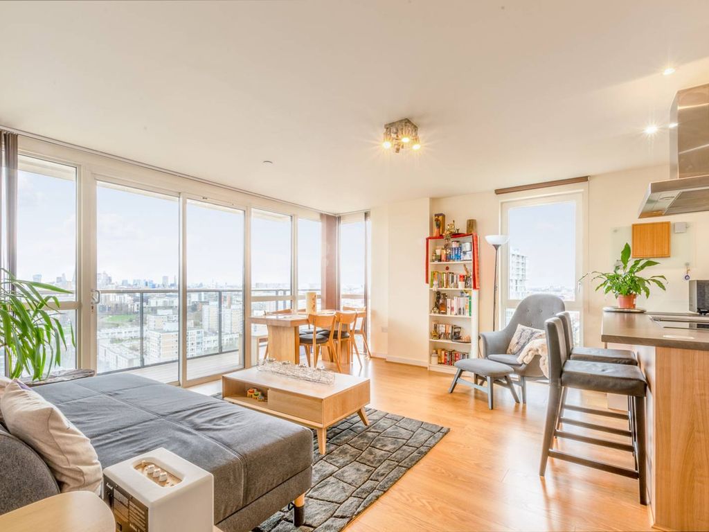 2 bed flat to rent in Panoramic Tower, Poplar, London E14, £2,492 pcm ...