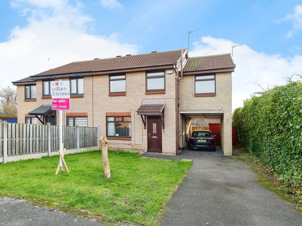 4 bed semi-detached house for sale in Beckbridge Way, Normanton WF6, £ ...