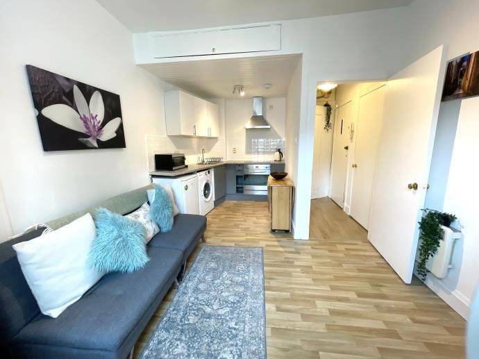 1 bed flat to rent in 14/13, High Riggs, Edinburgh EH3 - Zoopla