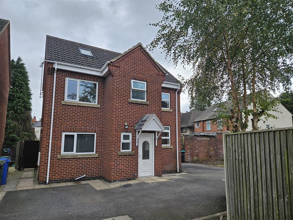 4 bed detached house to rent in Davey Close, Mansfield NG18, £975 pcm ...