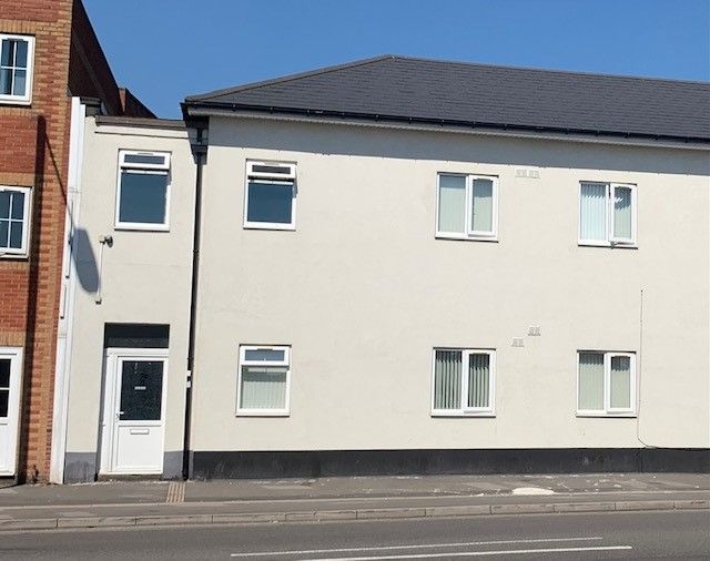 Studio to rent in Pinfold Street, Wednesbury WS10, £525 pcm - Zoopla