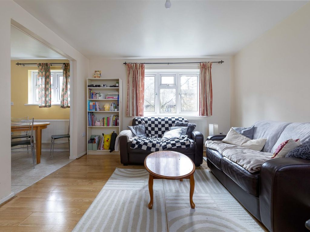 2 bed flat to rent in Rockingham Street, London SE1, £2,300 pcm - Zoopla