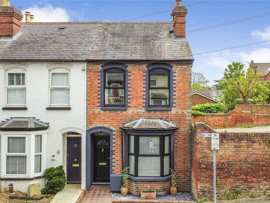 2 Bed End Terrace House For Sale In Belle Vue Road Reading Berkshire