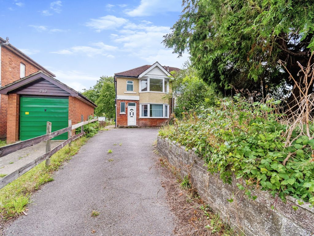 3 Bed Semi Detached House For Sale In Burgess Road Southampton So16 £