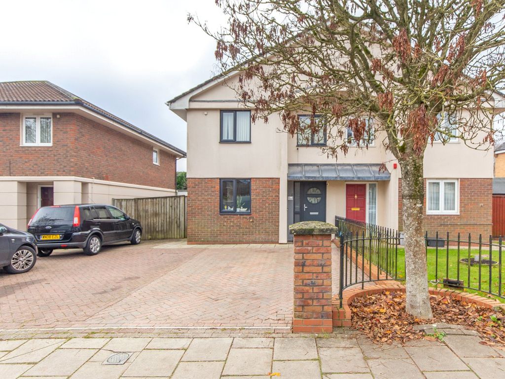 3 Bed Semi Detached House For Sale In Eden Grove Bristol Bs7 £375 000