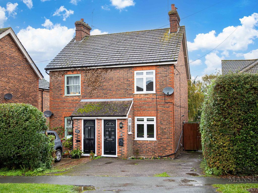 2 bed cottage for sale in Church Lane, Copthorne RH10, £400,000 - Zoopla