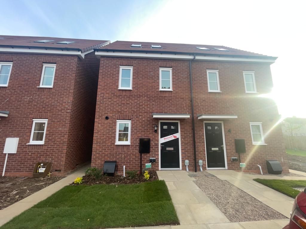 3 bed property to rent in Willow Way, Coventry CV3, £1,200 pcm - Zoopla