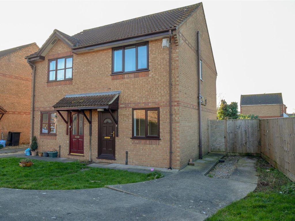 2 bed semi-detached house to rent in Gooch Close, Bridgwater TA6 - Zoopla