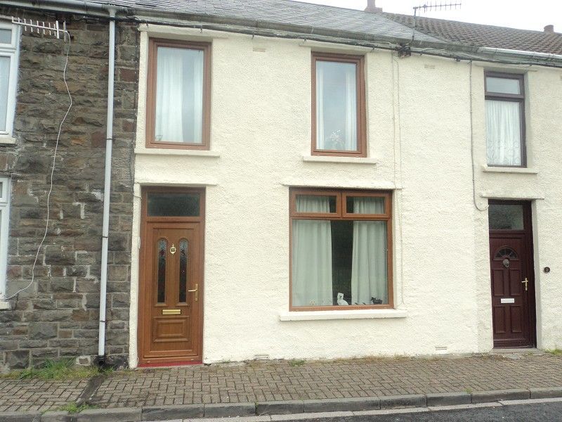 3 bed terraced house to rent in 3 Vale View Terrace, Nantymoel ...