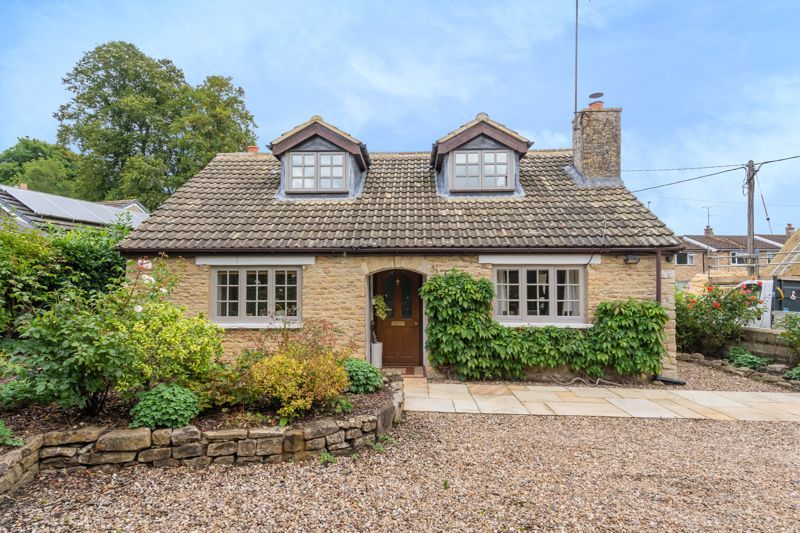 3 bed cottage for sale in Main Street, Fringford, Bicester OX27 - Zoopla