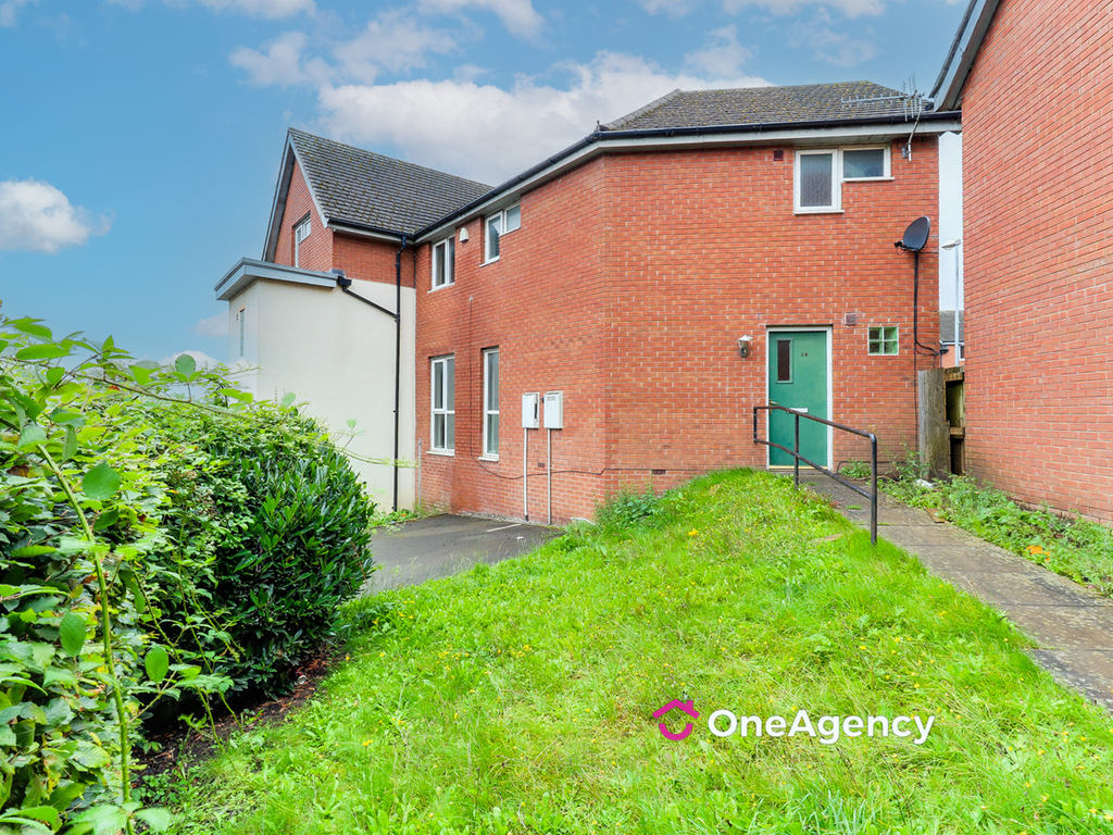 3 Bed Town House For Sale In Navigation Road Burslem Stoke On Trent