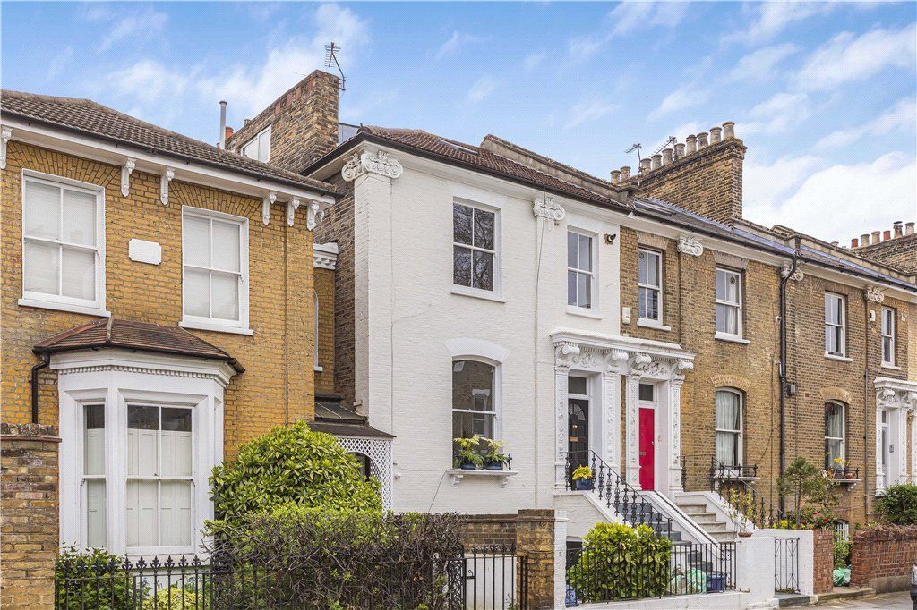 Studio for sale in Colvestone Crescent, London E8, £250,000 - Zoopla