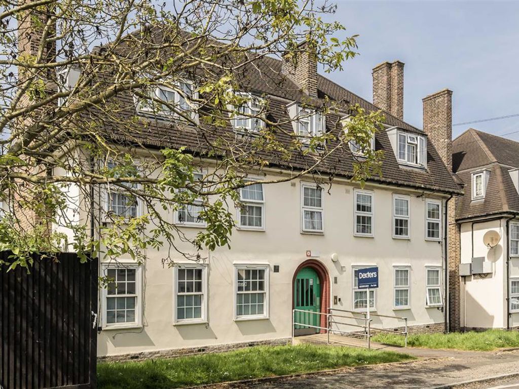 2 bed flat for sale in Scarlet Road, London SE6, £299,950 - Zoopla