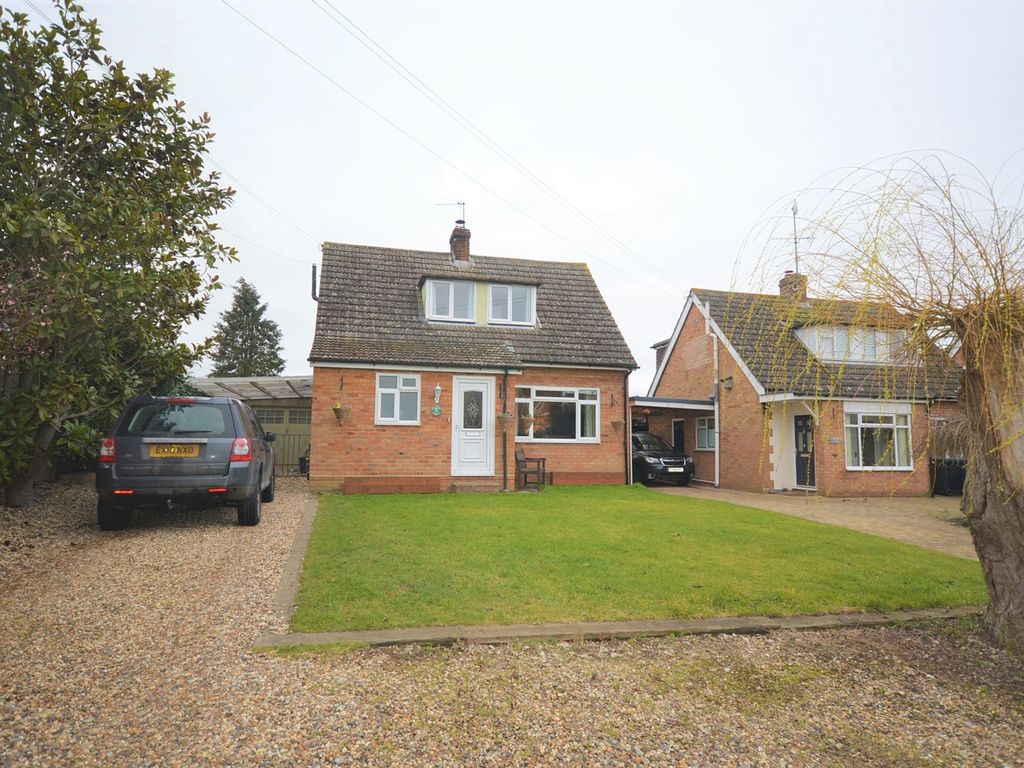 4 bed detached house for sale in Sarcel, Stisted, Braintree CM77 - Zoopla