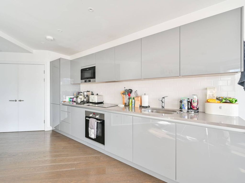 2 bed flat to rent in 29 Wansey Street, Elephant And Castle, London ...