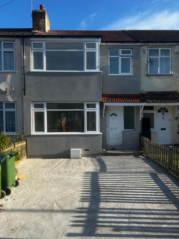 3 bed terraced house to rent in Overton Road, London SE2, £1,500 pcm ...