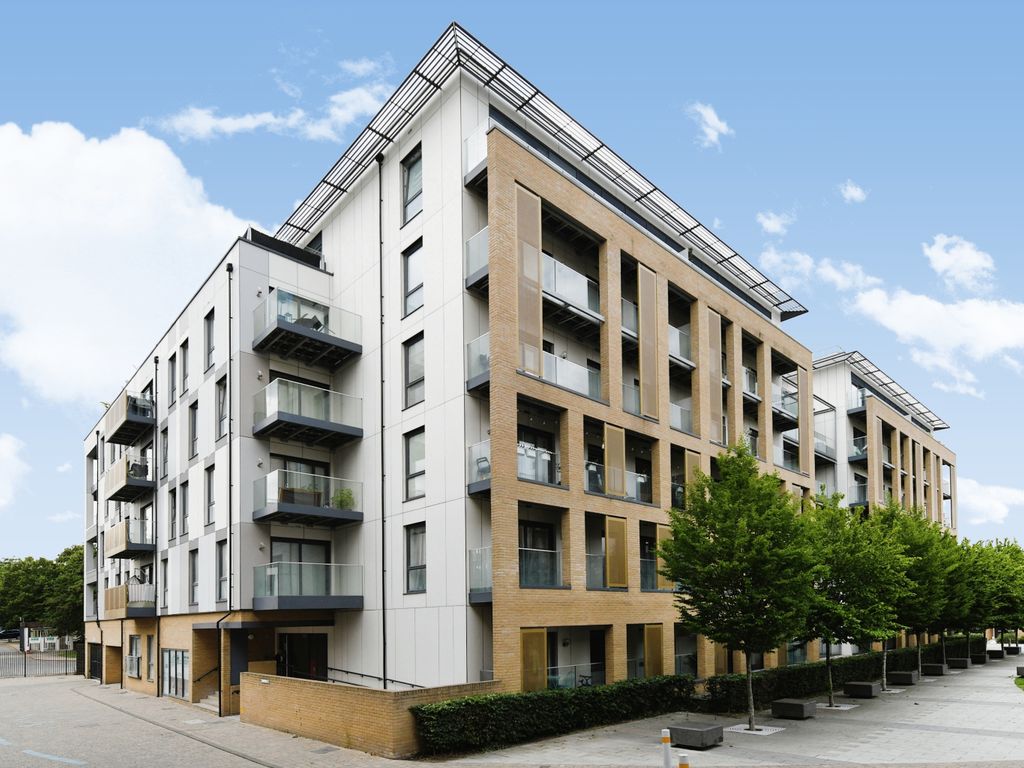1 bed flat for sale in Watson Heights, Chelmsford CM1, £240,000 - Zoopla
