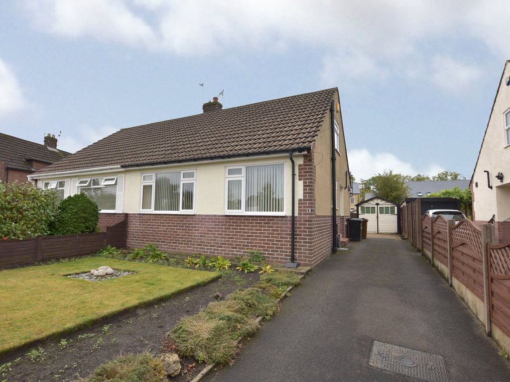2 Bed Bungalow For Sale In Glenlea Gardens Stanningley Pudsey West