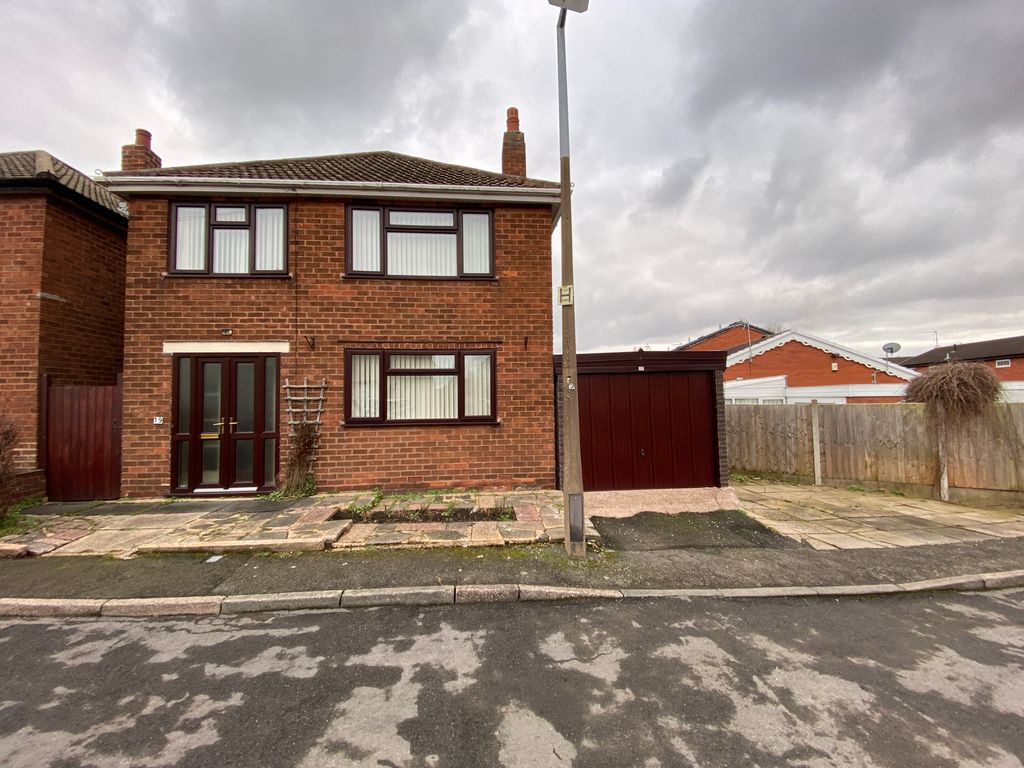 3 bed detached house for sale in The Coppice, Tipton DY4 - Zoopla