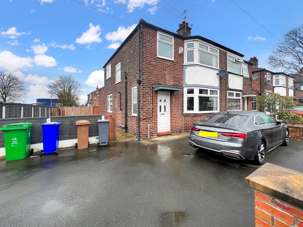 3 Bed Semi Detached House For Sale In Pearn Avenue Burnage Manchester