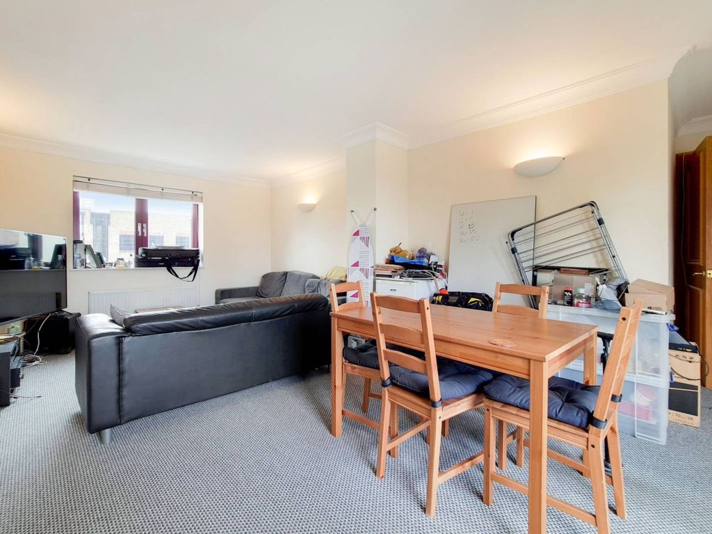 2 bed flat to rent in William Morris Way, Sands End, London SW6 - Zoopla