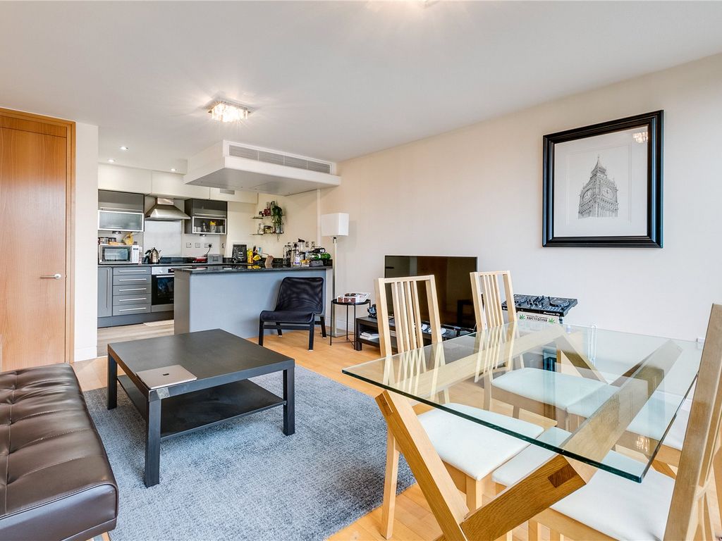 1 bed flat for sale in Parliament View, 1 Albert Embankment SE1, £ ...