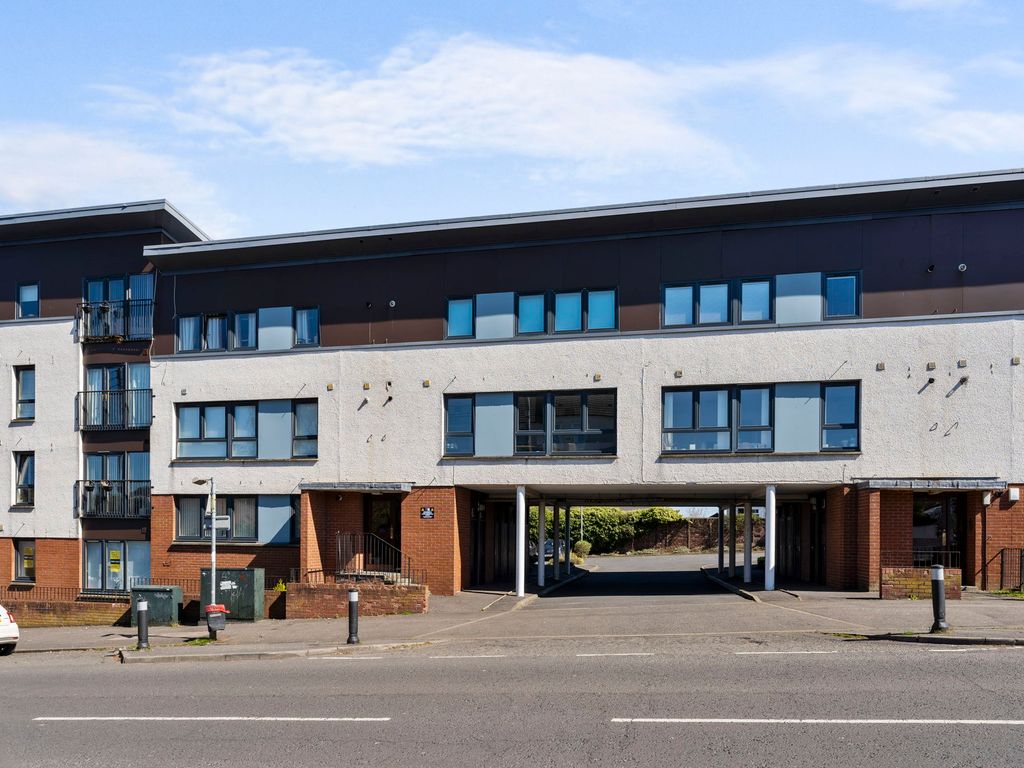 2 bed flat for sale in Castlemilk Road, Croftfoot, Glasgow G44 - Zoopla