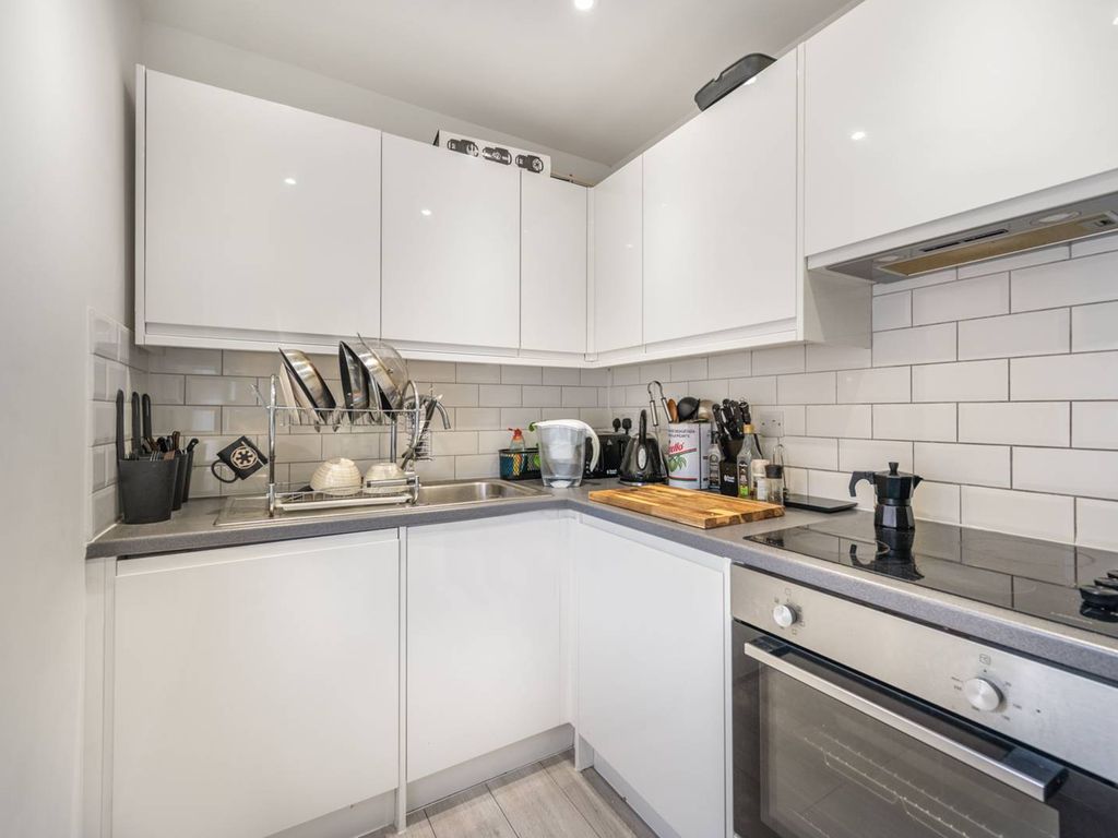 1 bed flat to rent in Chapter Road, Willesden, London NW2 - Zoopla