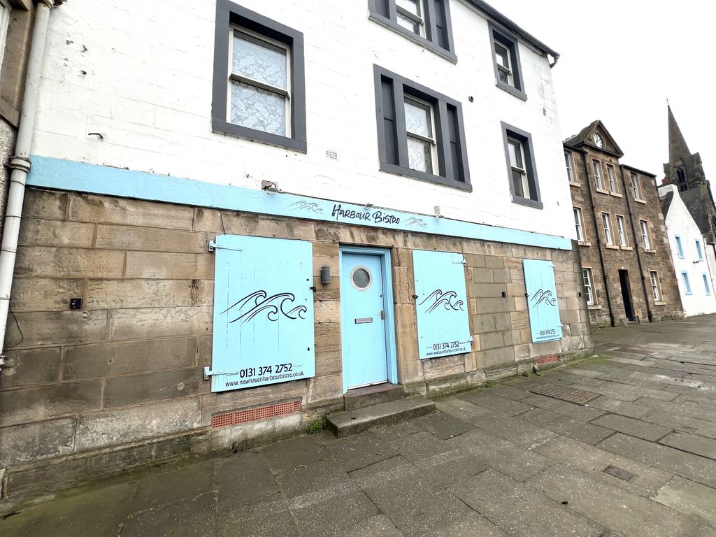Restaurant for sale in Pier Place, Edinburgh EH6, £25,000 - Zoopla
