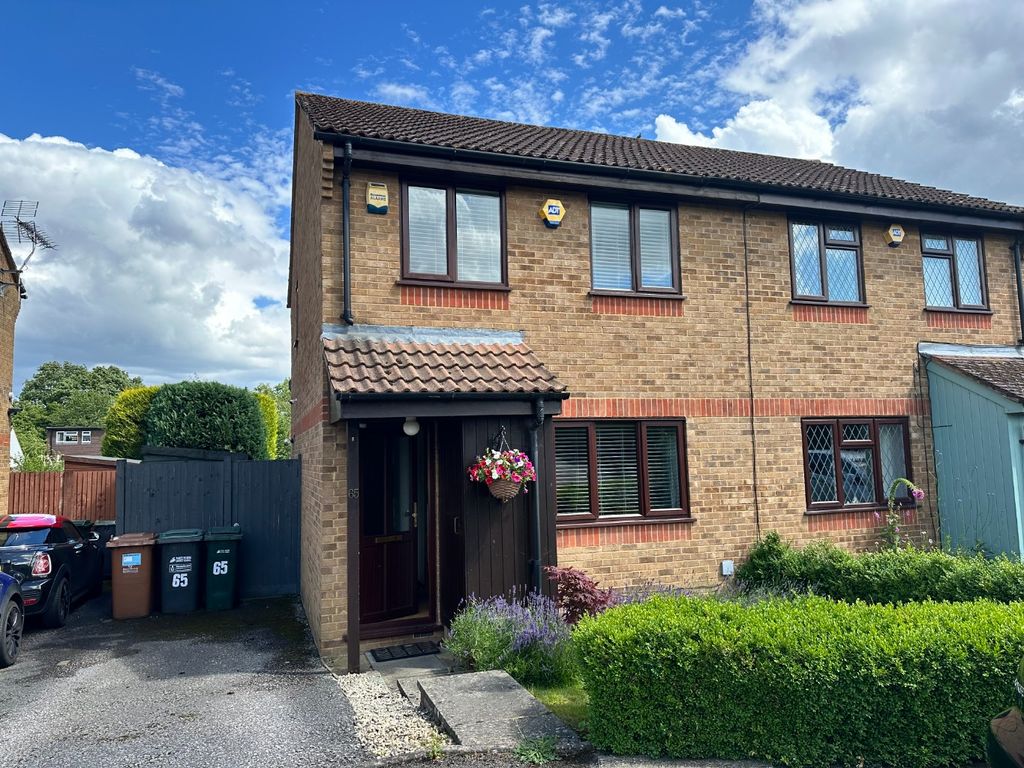 3 bed semi-detached house for sale in Ladywalk, Maple Cross ...