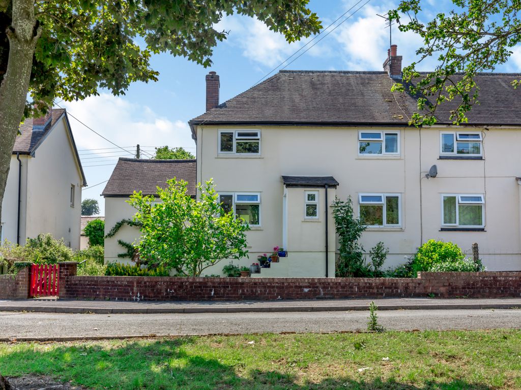 3 bed end terrace house for sale in Bryn Siriol, Llansantffraid SY22 ...