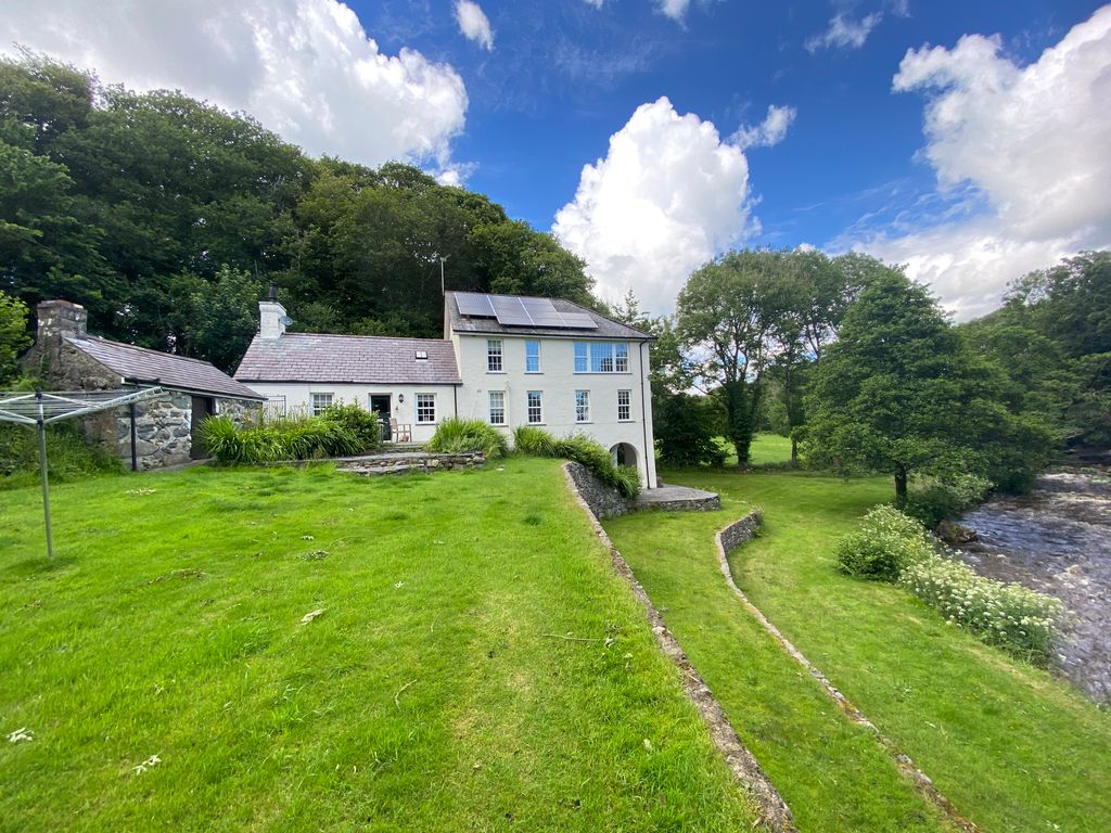 5 bed detached house for sale in Llanystumdwy, Criccieth LL52 - Zoopla